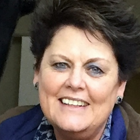 Dr Melanie Jacobs - AkadPlus